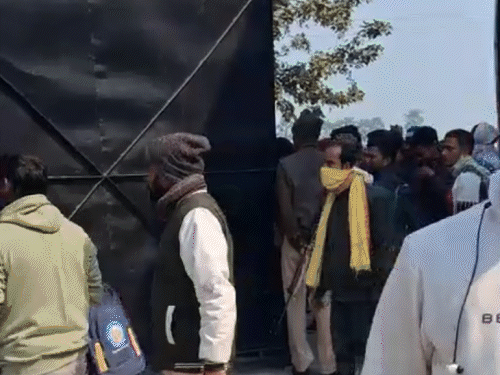 Vaishali CTET Exam Center Protest | Paper Delay Outrage