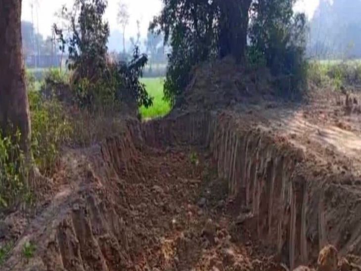 Tarun Illegal Mining Crackdown | Seized JCB & Tripper, Legal Action Ordered