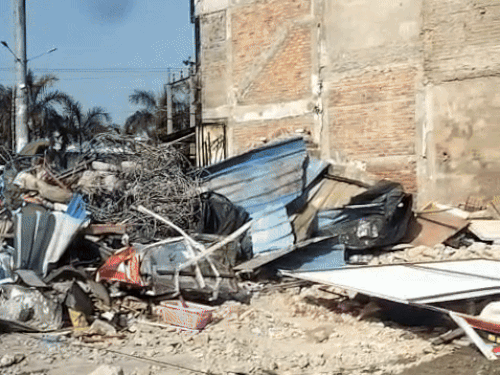 Indra Vihar Illegal Buildings Not Sealed; Civic Body Removes Encroachment