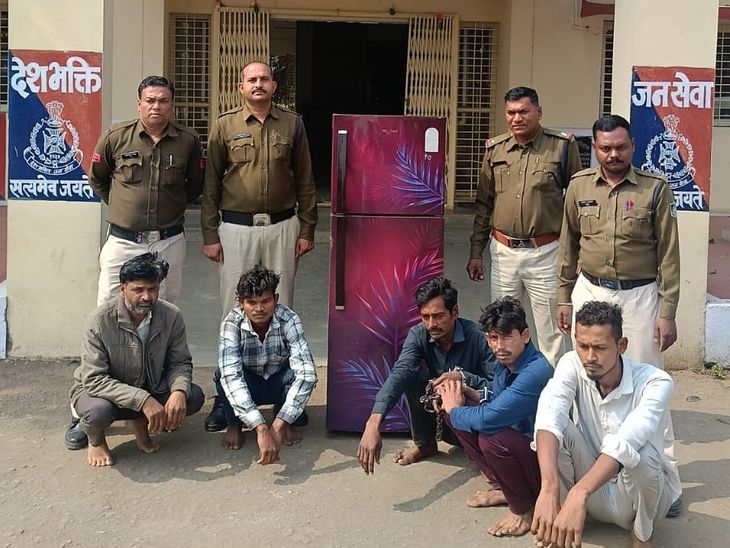 Harda Fridge, Food, Electric Auto Recovered; Accused Jailed