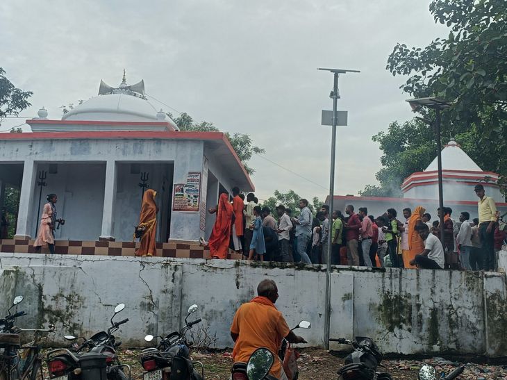Mahashivratri Mela at Digeshwar Nath Mandir: Devotees Flock for Abhishek