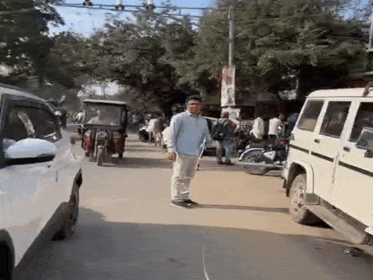 Bhind Hotel Land Encroachment | Revenue Dept Notice Issued