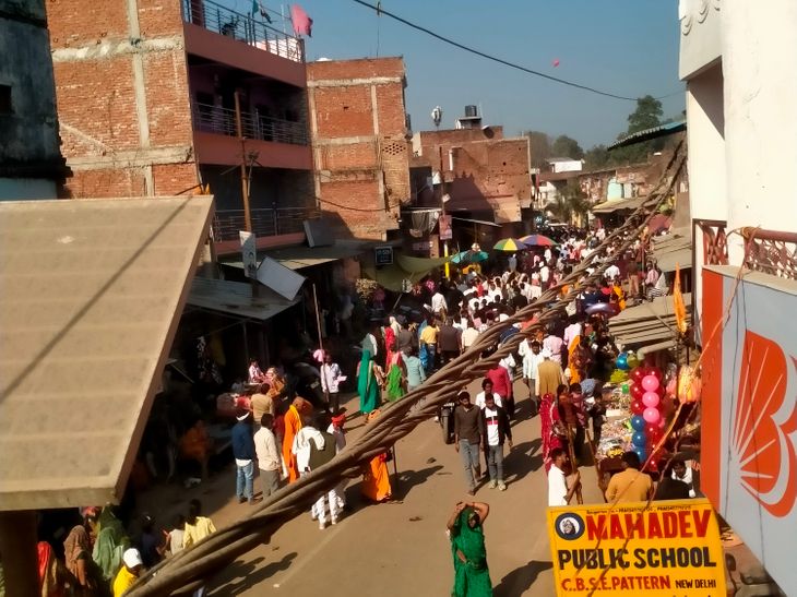 Pandila Pandeshwar Nath Dham Mahapush Mela: Admin & Leaders Manage ...