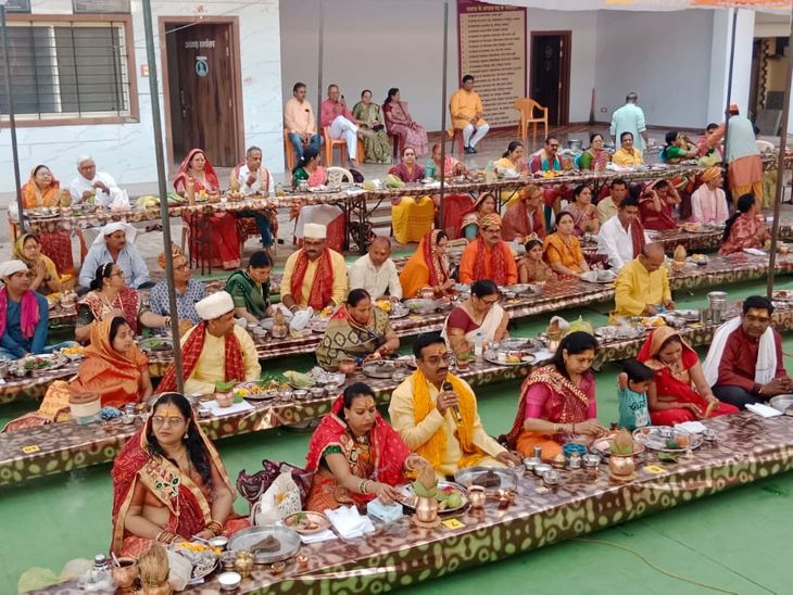 Burhanpur Gujarati Modh Vanik Samaj Mahashivratri Puja: 51 Couples
