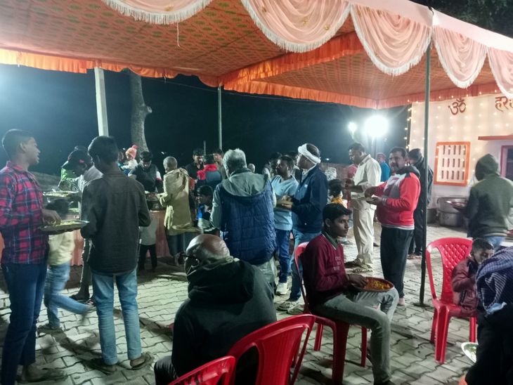 Gotha Shiv Mandir Bhandara: Thousands Devotees Prasad | Bihar News