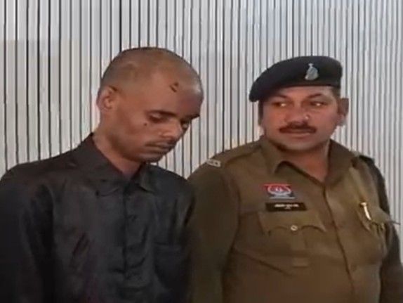 Pandri Raipur Man Arrested With Pistol | Arms Act Case