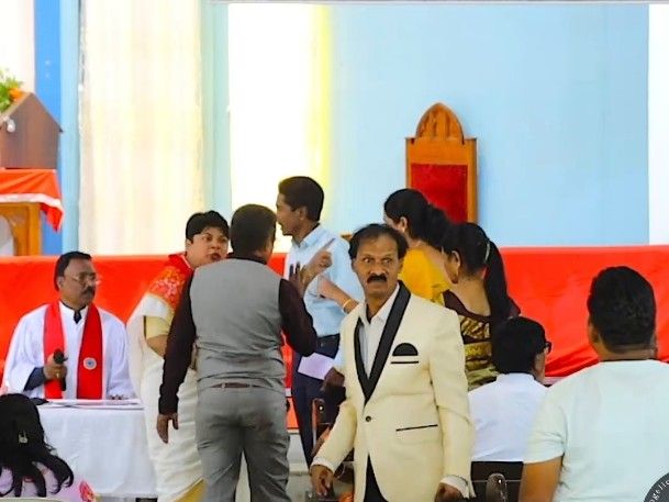Chhindwara Church Brawl | FIR Filed After Viral Video