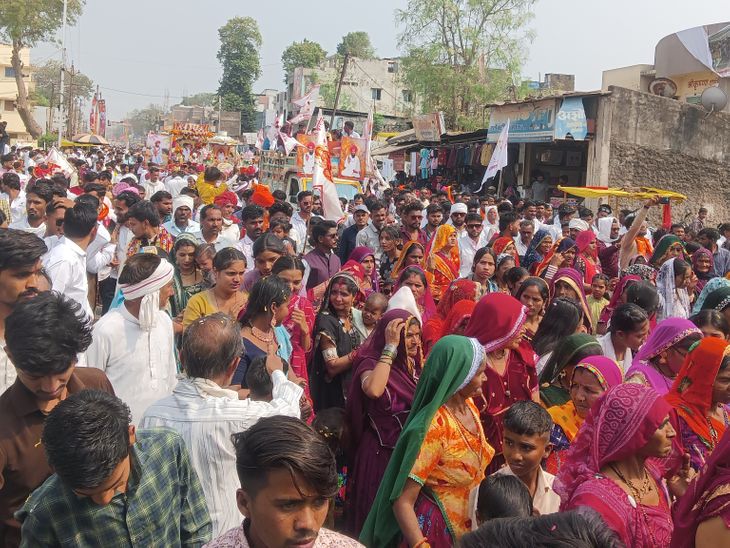 Khargone Sees 2000+ Join Sevalal Maharaj Jayanti Shobhayatra