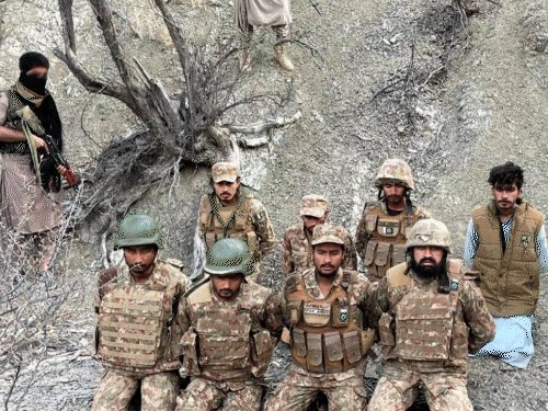 Pakistan Army Vs BLA; PAK Soldier Hostage Video Update | Baloch Liberation