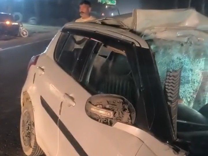 Moradabad Highway Swift Car Accident | Two Injured