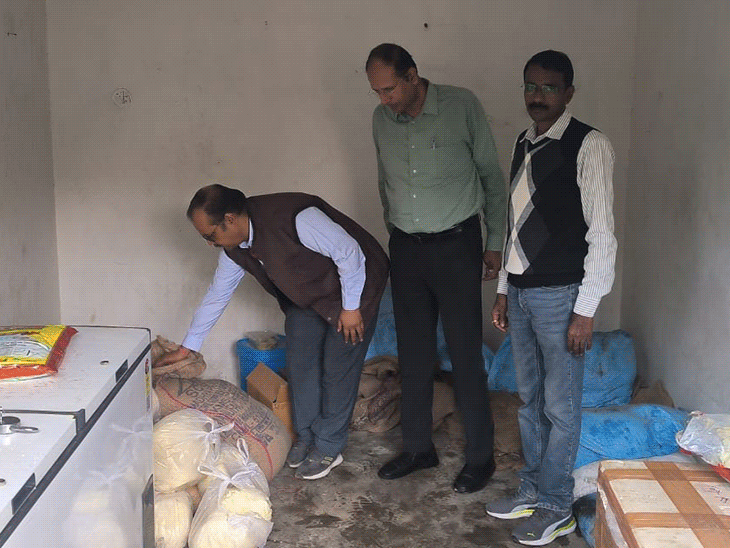 Azamgarh Food Safety Raid | Over 1394kg Food Items Destroyed
