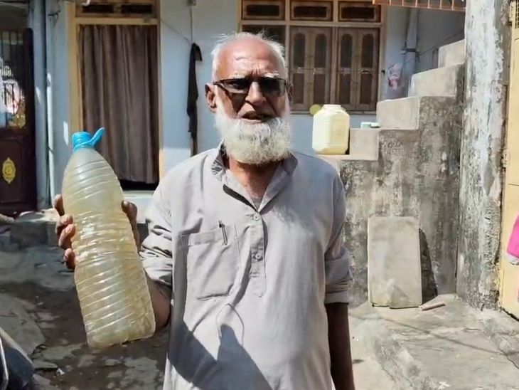 Jhabua Nagar Palika Team Investigates Dusht Pani in Ward 2