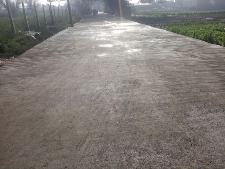 Dhaura Tanda Bareilly CC Road Construction Complete | Locals Get Relief