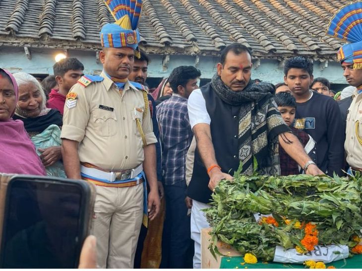 CRPF Hawildar Vinay Kumar Singh Death | Ambedkar Nagar Accident
