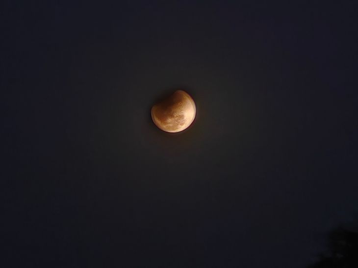 Singrauli Moon Glows Red | Lunar Eclipse Starts 6:01 PM