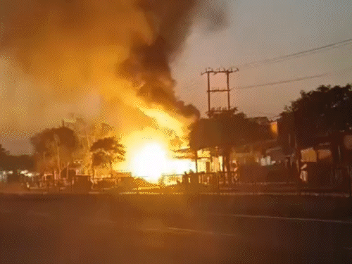 Bokaro Gas Refilling Shop Fire | Cylinder Blast, Tent House Burnt