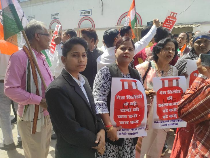 Raebareli Congress Protest Gas Cylinder Price Shortage | Modi Govt