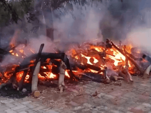 Pali Shamshan Ghat Fire: Hundreds of Tons of Wood Burned