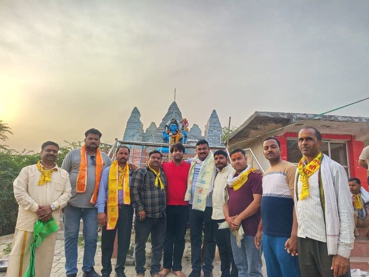 Etmadpur Panchmukhi Mahadev Mandir Visit | SDM Rudrabhishek
