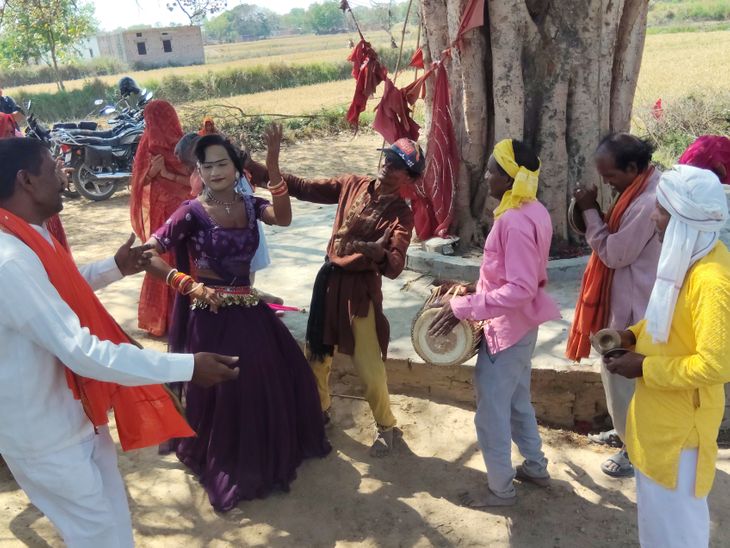 Shivshakti Ashram Leads Devi Geet Bhakti Yatra in Bhangarkhurd