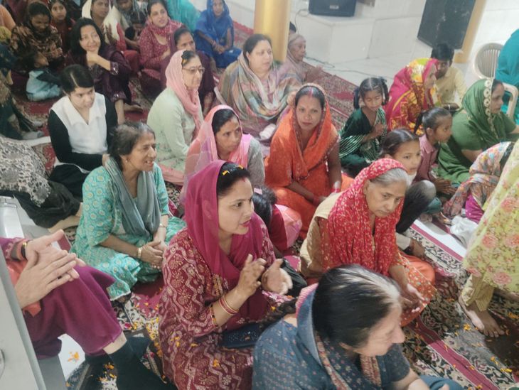 Hari Mandir resonates with the recitation of Maa Durga