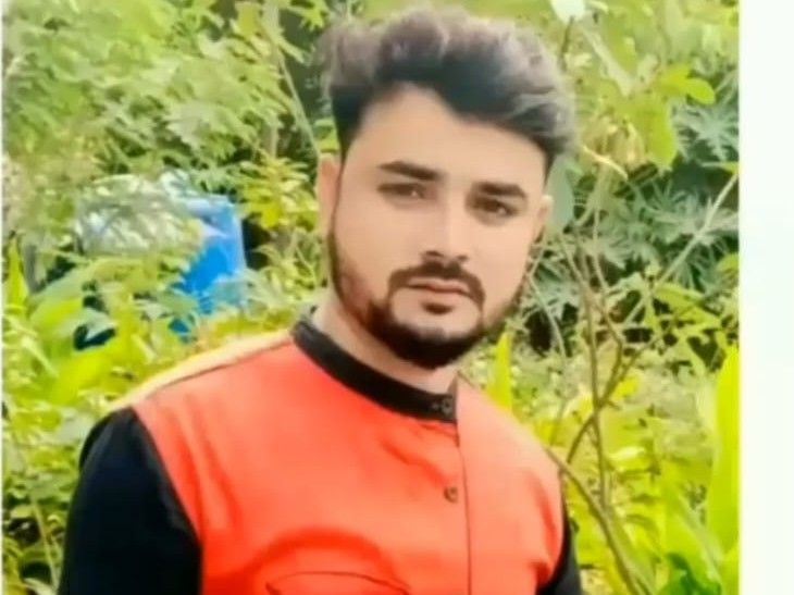 Moradabad-Rampur Highway Accident | One Youth Dead, Companion Injured