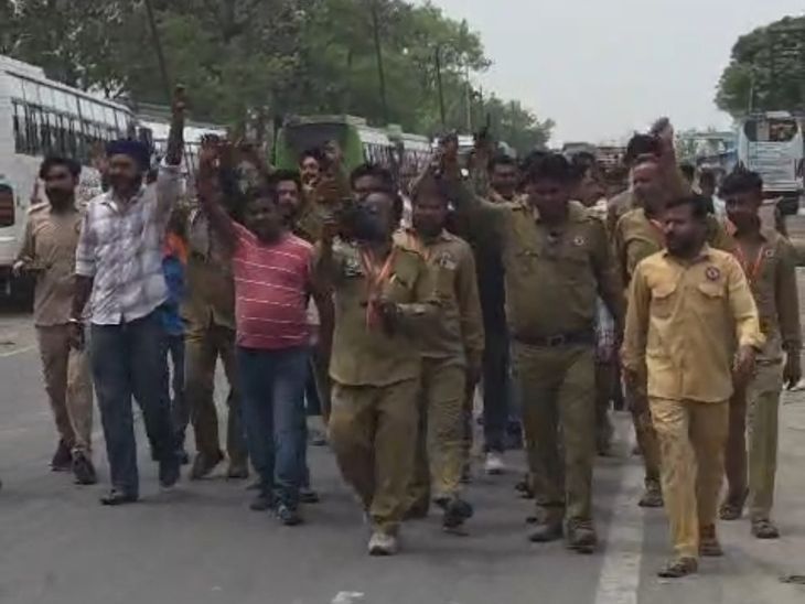 UP Bus Driver-Owner Clash | Uniform Controversy Erupts