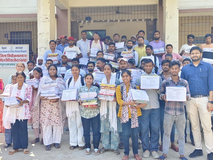 Nalanda Job Scheme Distributes Study Kits to 111 Candidates