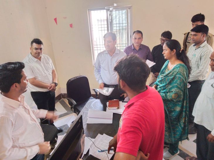 UP Farmer Registry Camp Inspection | CDO Mahendra Kumar Singhs Orders