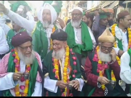 Mirzapur Shahi Julush | Sipahi Baba Urs Begins; Devotee Crowd