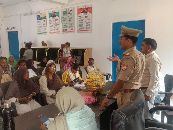 UP Mission Shakti Chaupal | Babukheda Women Awareness Schemes Cyber ...