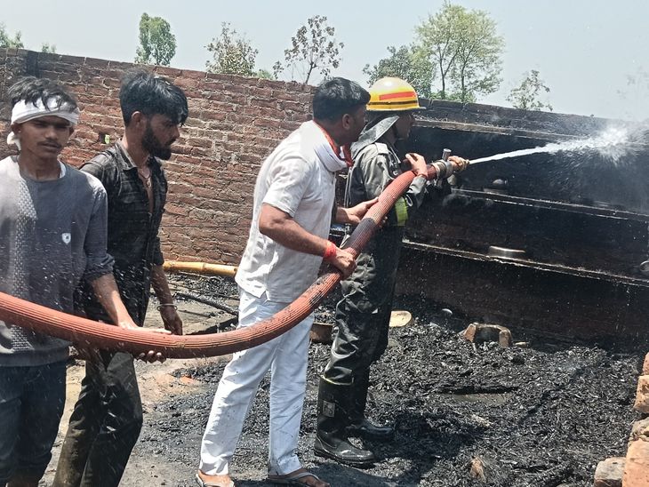 Inayatpur Fire: 3 Homes Gutted, Losses Worth Lakhs; Admin Promises Aid