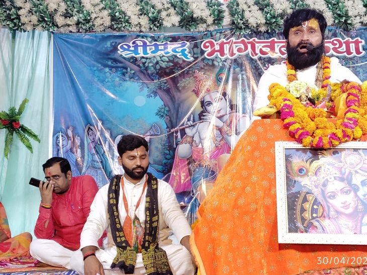 Prayagrajs Santosh Das Stresses Character, Compassion, Charity