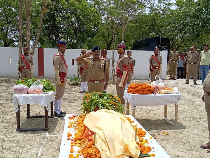 Mau Head Constable Death Accident | DIG Azmgarh SP Mau Tribute