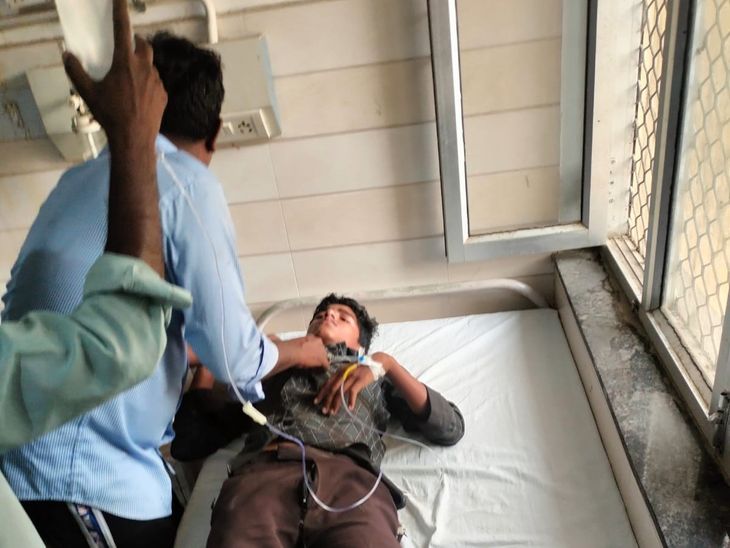 UP Accident: Teen Electrocuted During Power Line Repair in Sindurwa