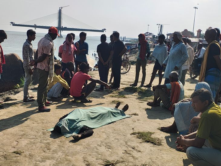 SDRF Recovers Body Ganga River Sultanganj | Murli Pahadi Teen