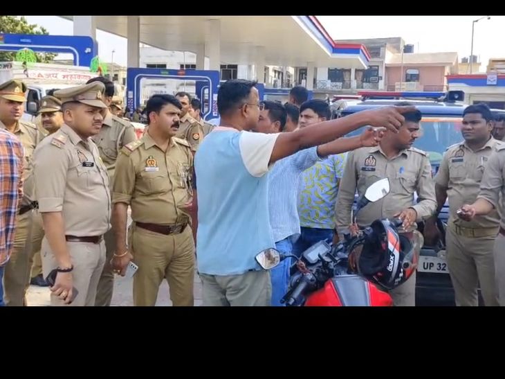 Ghaziabad Cash Van Looted | Crossing Republic Cash Van Robbery