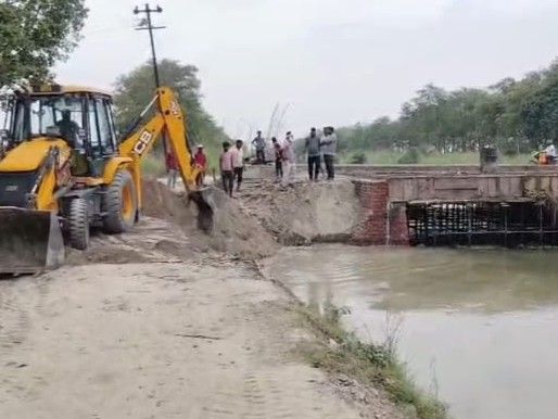 Kanpur Ramganga Canal Breach | Hundreds of Bigha Farmlands Submerged