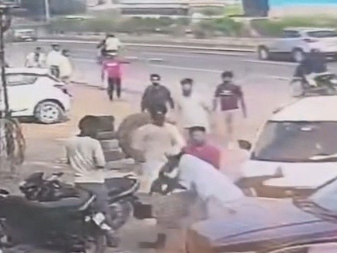 Hapur Biryani Dhaba Owner Beats Youth | CCTV Footage Viral