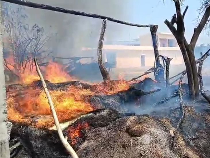 Motipur Fire | UP Two Huts Destroyed; Fast Winds