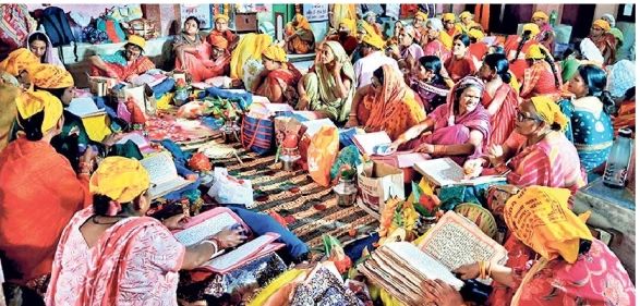 God does not discriminate between high and low, rich and poor: Swami ...