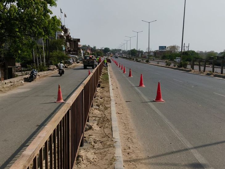 NH-27 Kalpi Road Safety Strengthened with Pedestrian Guard Railing