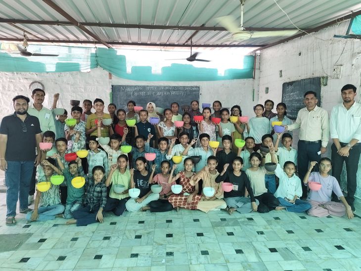 Dhundhada Students & Teachers Initiative: Birds Water Bowls