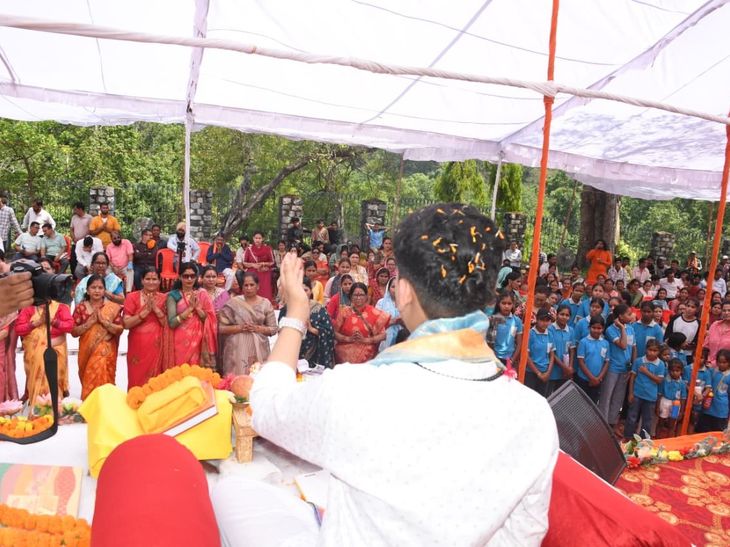 Bal Vyas Vedant Shares Sitas Ideals at Seetavani