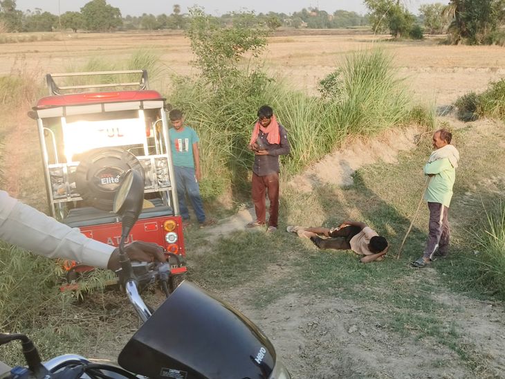 Gali Marg E-Rickshaw Accident | Driver Seriously Injured