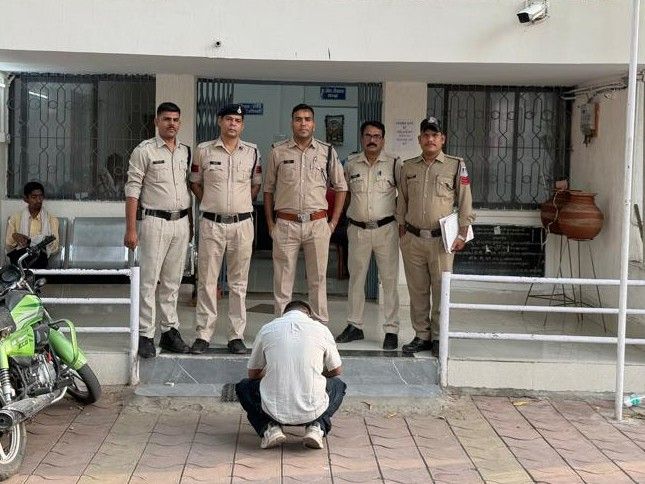 Sagar Gopalganj Man Arrested For Stabbing In Staring Fight