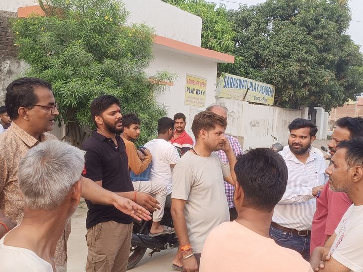 Kushinagar Power Cut Anger | Residents Face Heat, Electricity Woes