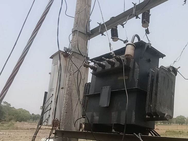 Sultanpur Power Outage | 20 Homes Blackout; Transformer Fail