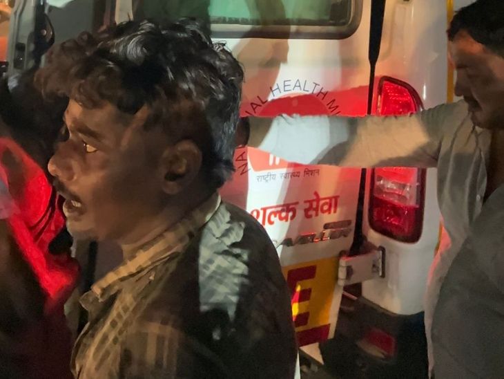 Kamrauli Railway Crossing Truck Accident | Engine Blast