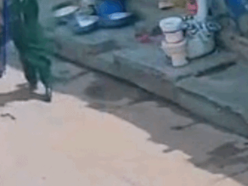 Churu Sahwa Women Theft | Shop Looting CCTV Footage Viral